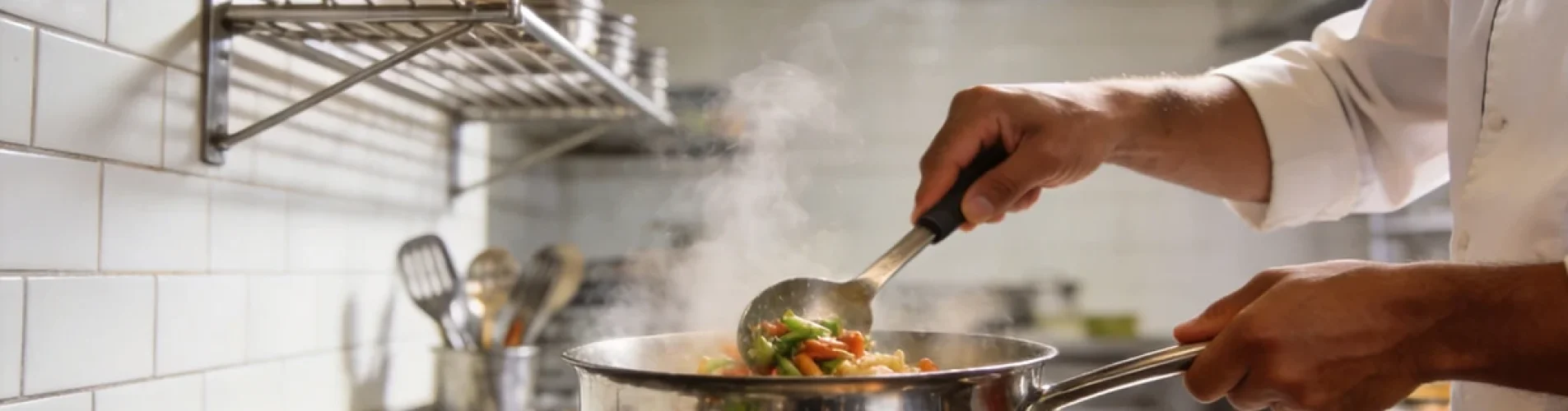 Why Restaurants Rarely Use the Cookware Consumers Love